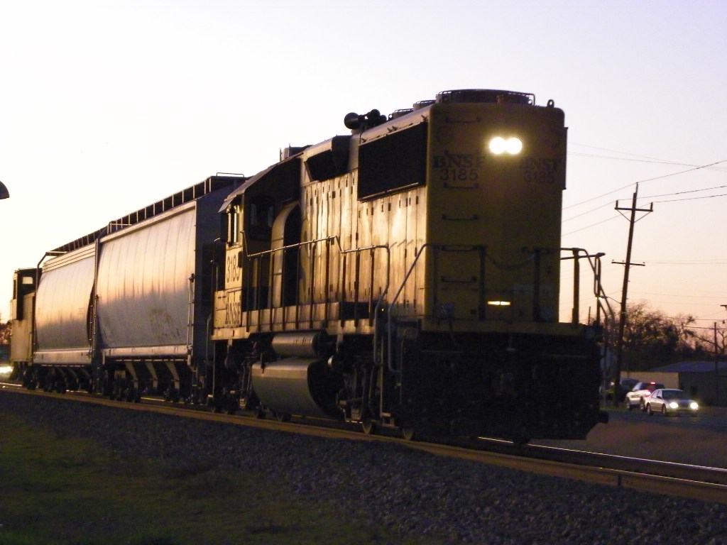 BNSF GP50 3185